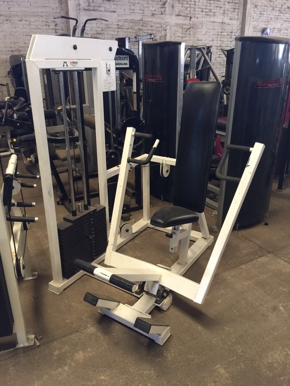 ProMaxima P-102 Vertical Chest / Pecho – Equipos Para Gym Steelman