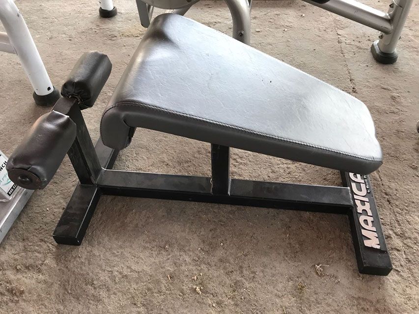 Banco Abdominal Maxicam – Equipos Para Gym Steelman